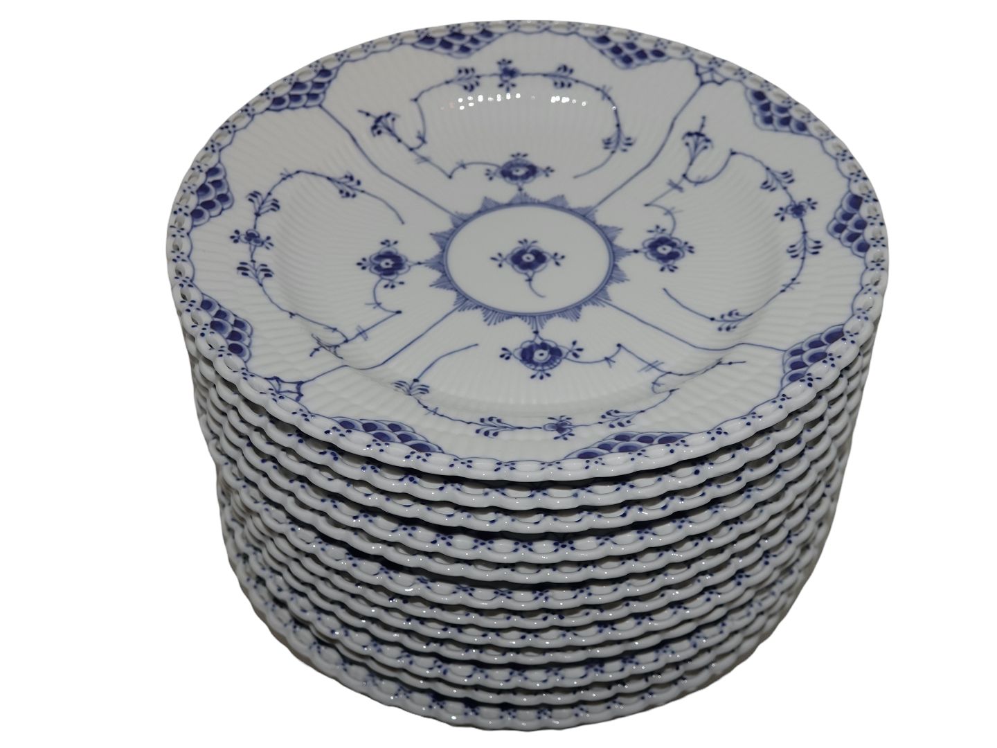Antik K - Musselmalet Helblonde * * Middagstallerken 25,0 cm. #1084